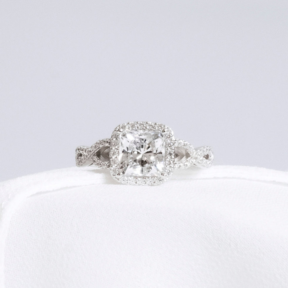 Infinity Crossover Ring – Besbelle Jewels