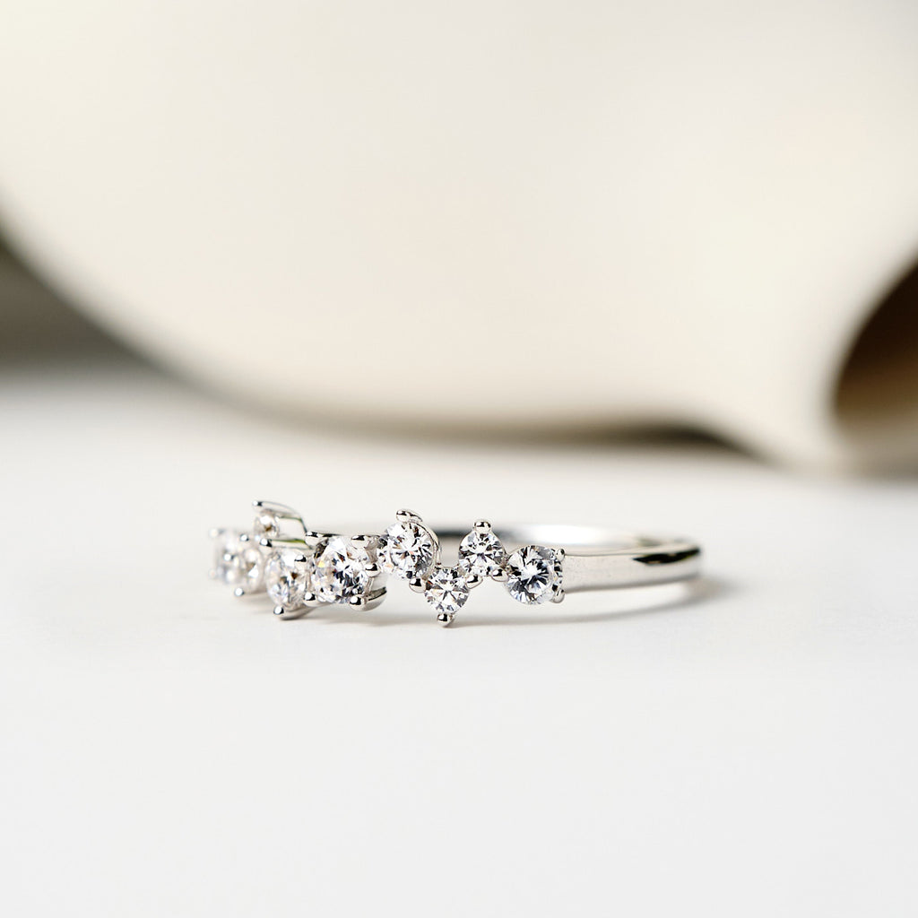 Infinity Crossover Ring – Besbelle Jewels