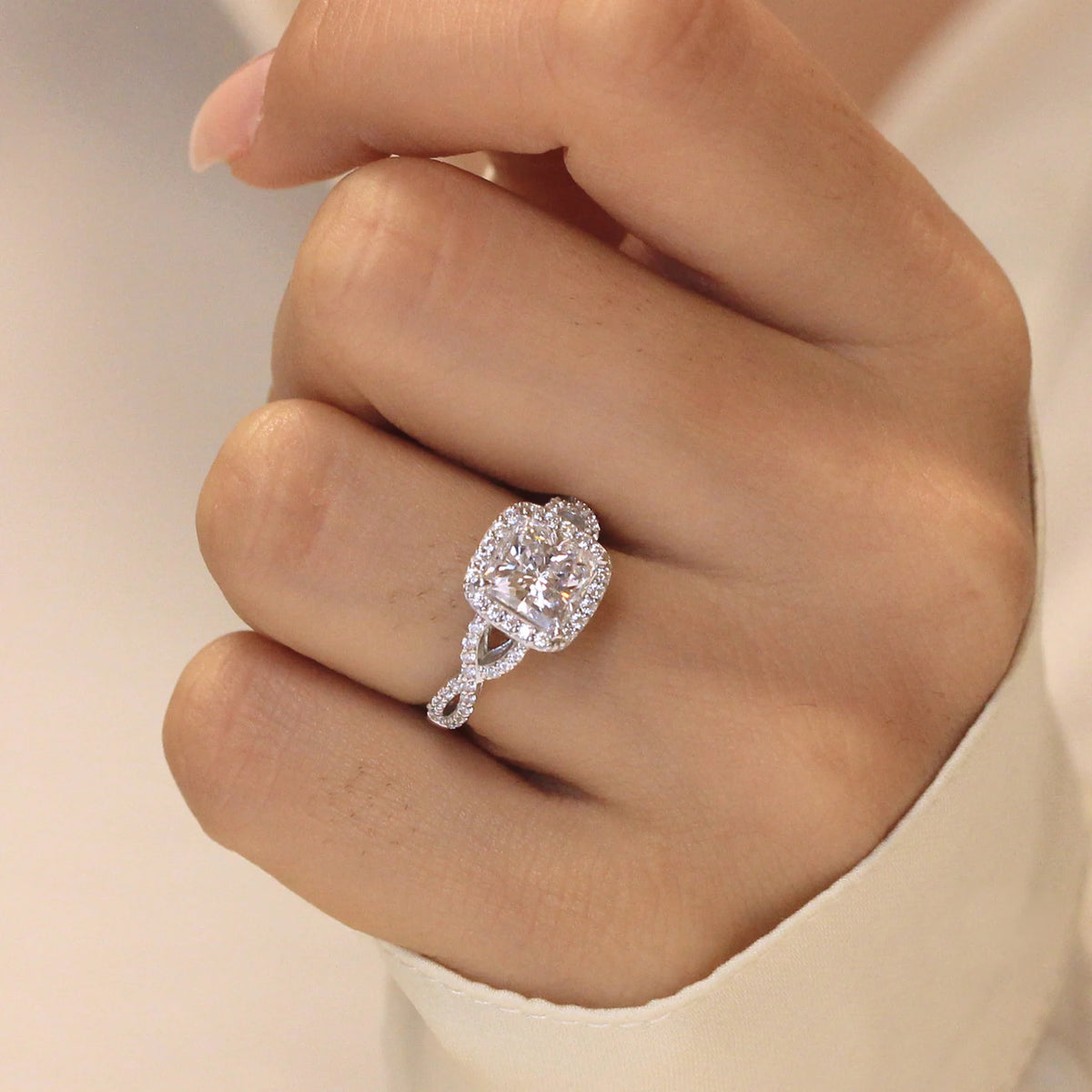 Infinity Crossover Ring – Besbelle Jewels